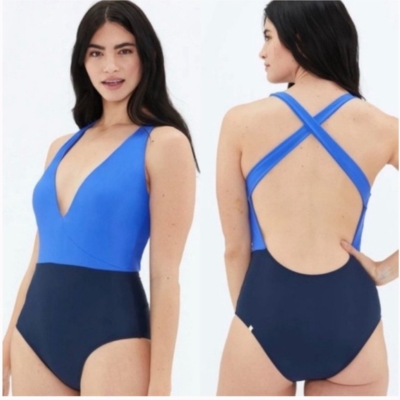 summersalt | Swim | Summersalt Deep Dive Onepiece Deep Sea Hydrangea Blue Twotone Swimsuit Sz 2 ...